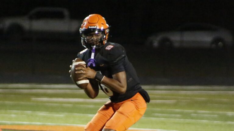 Warren Alum Cam Burks Commits to Arkansas Baptist College Football ...