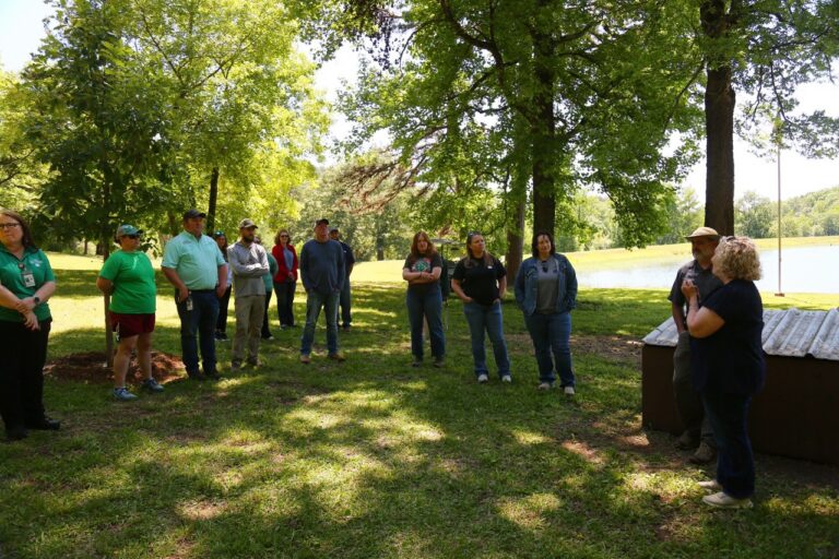 Arkansas 4-H dedicates Bragg Family Memorial trees - Saline River News